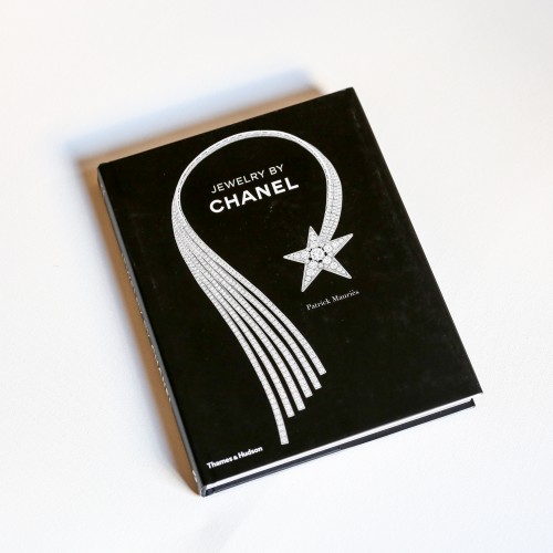 Best Jewelry Books of All Time - GEMOLOGUE by Liza Urla
